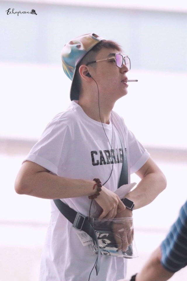 The Deyun Society-Wang Jiulong Roadside Flower Watering Incident, it is ...