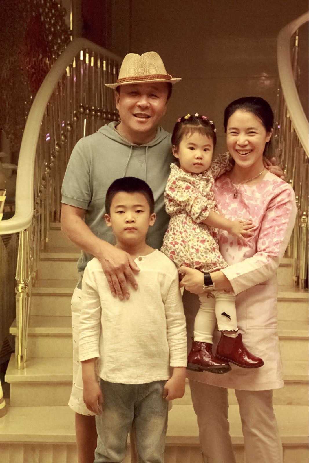 After watching Wang Nan and Guo Bin's 17 Years of Happiness: I realized ...