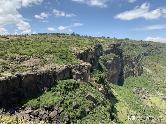 East African Rift Valley - the world's longest rift valley - iMedia