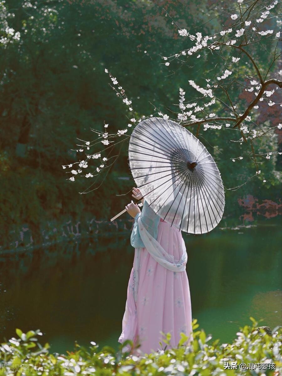 "Yao Hua Fu Gui Jiang Mei Miao" Zhu Yi's four poems have a clear and ...