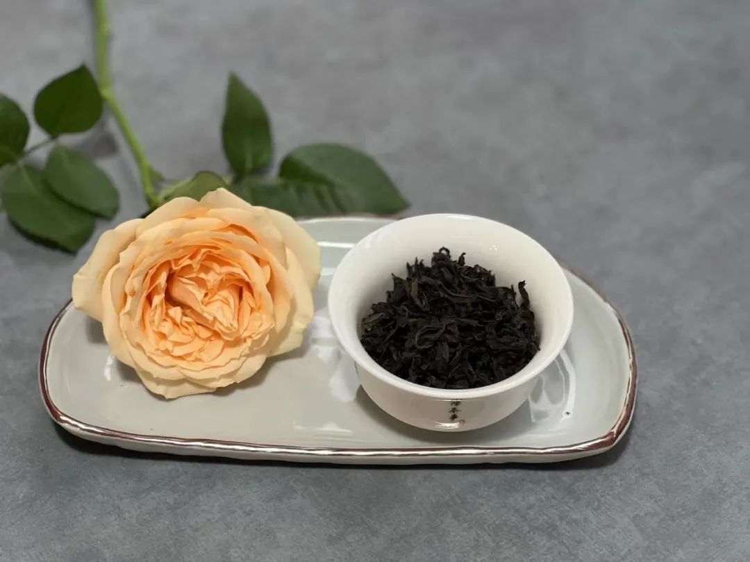 How should ordinary tea drinkers understand the roasted flavor of rock ...