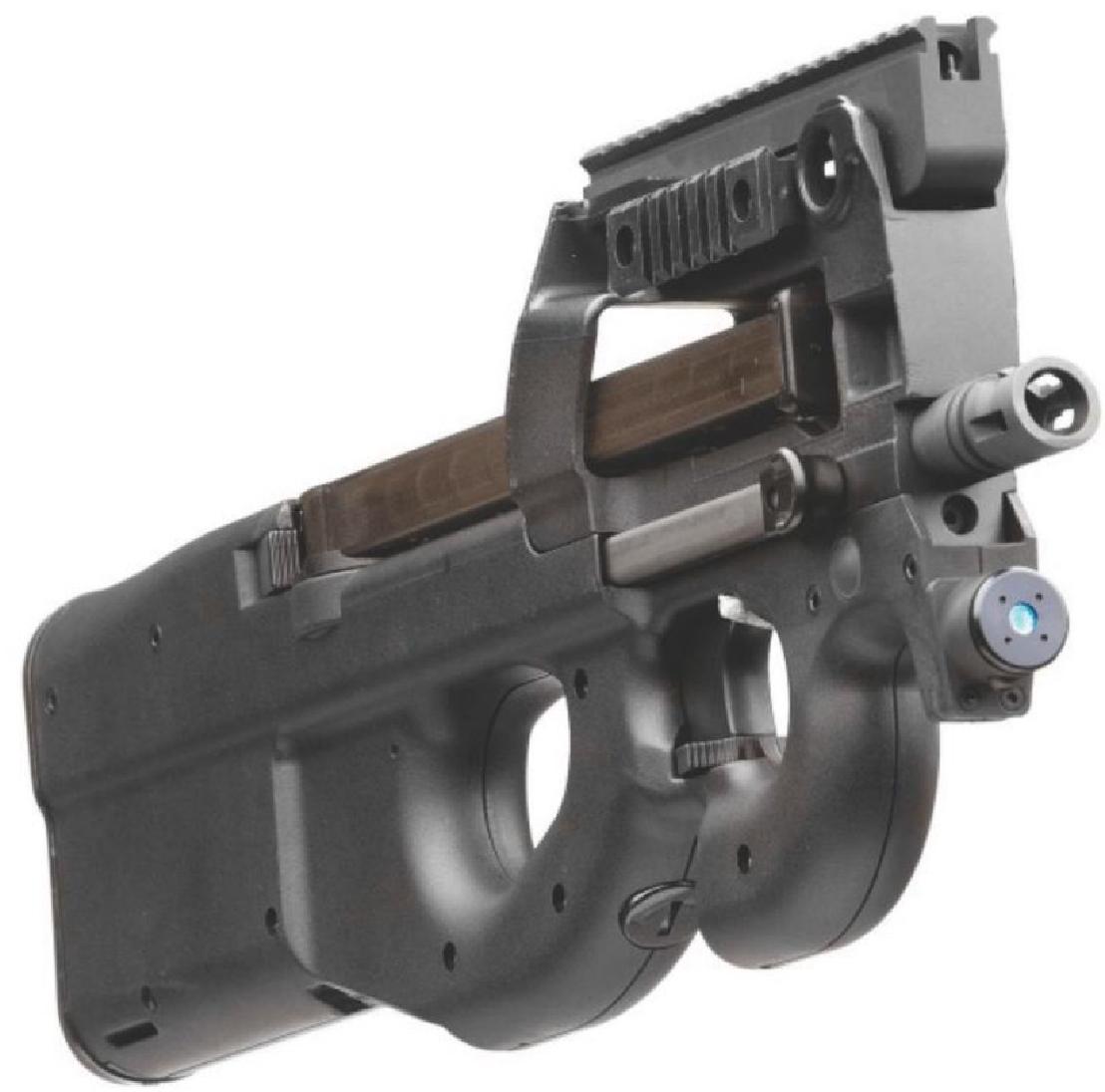 Military Equipment Pistol - Belgium P90 (3) - iNEWS