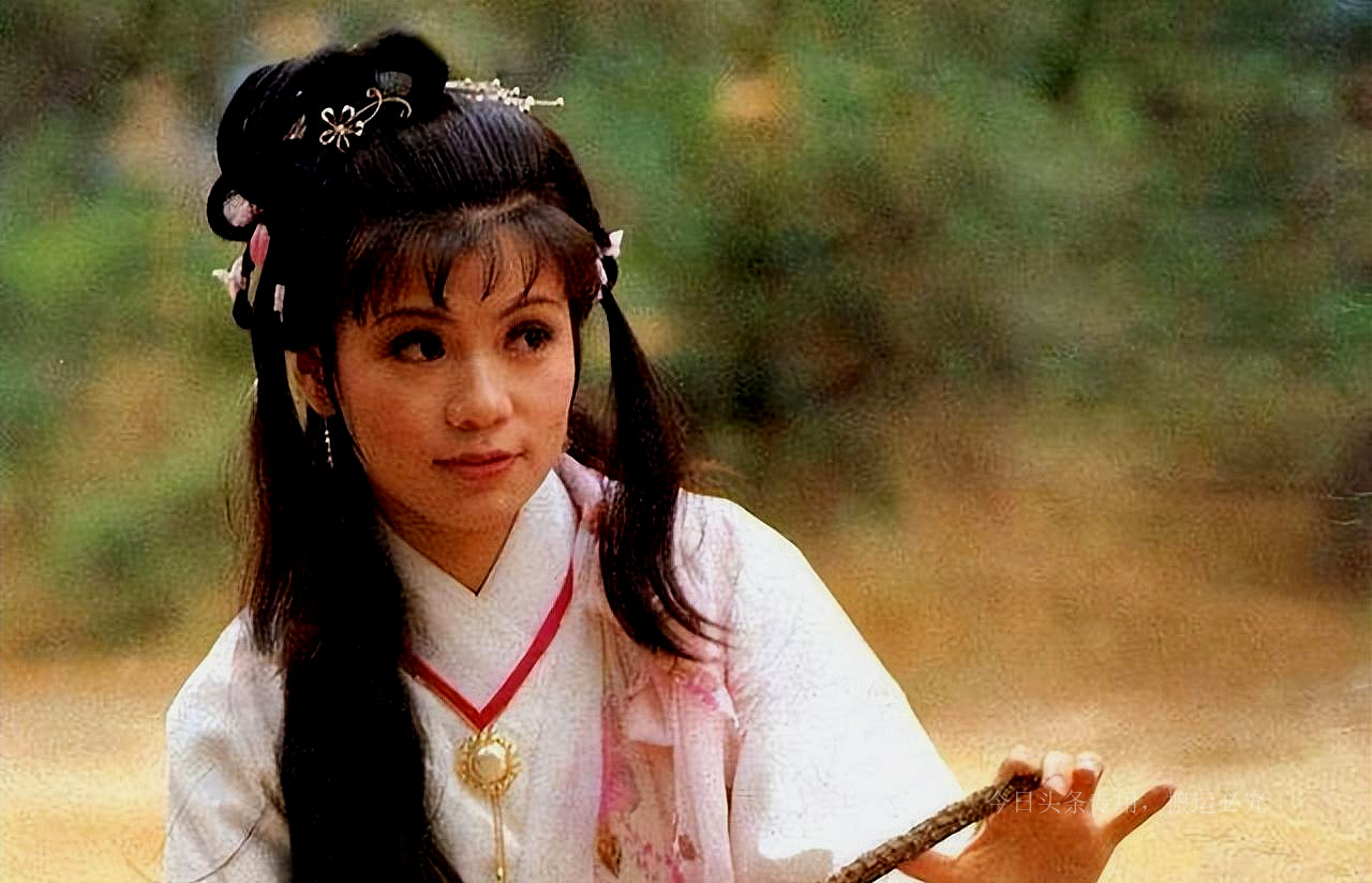 Why does Huang Rong prefer the headstrong Guo Fu over the considerate ...