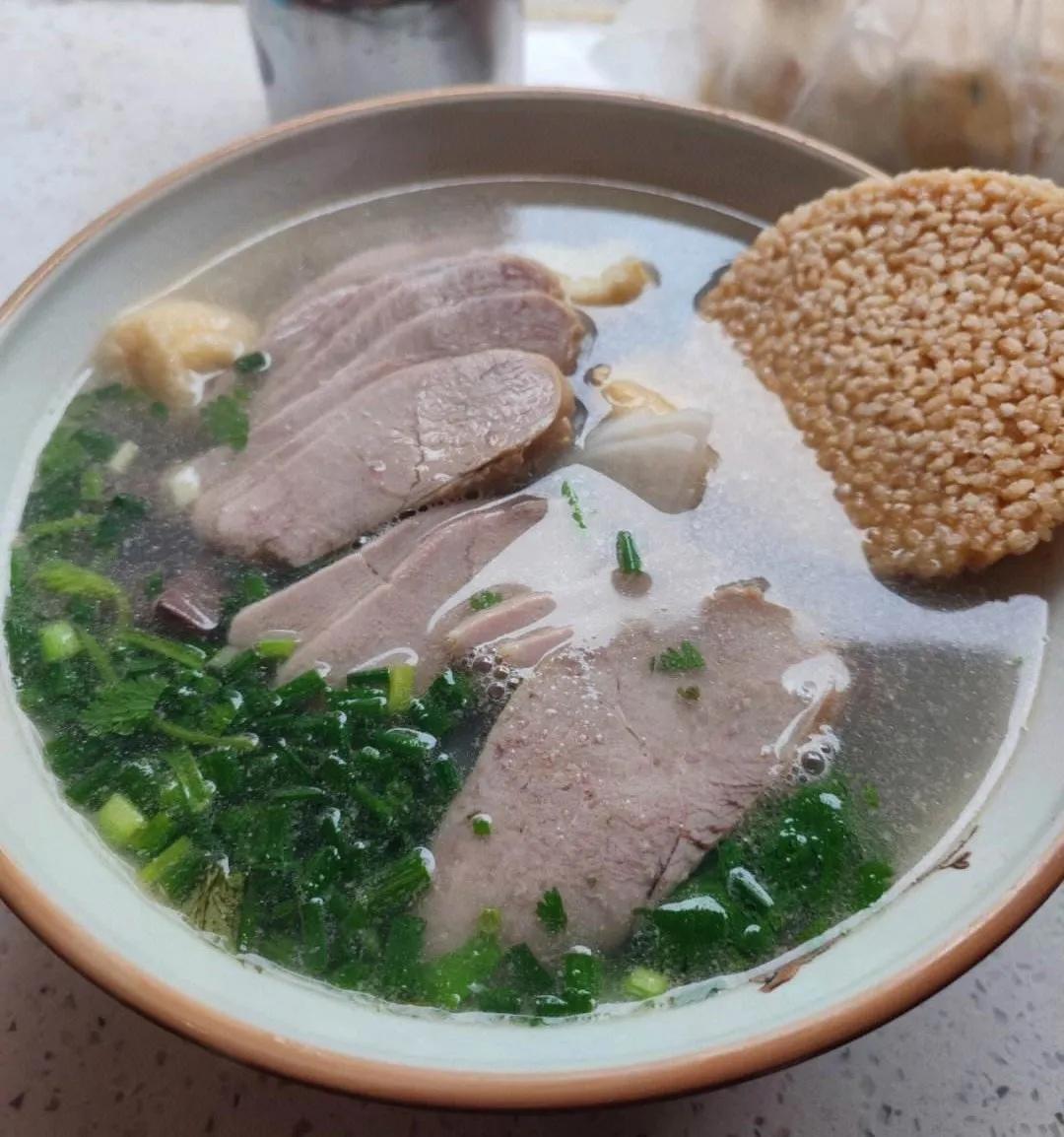 Nanjing Cuisine Part 1: Duck Blood Vermicelli Soup - iNEWS