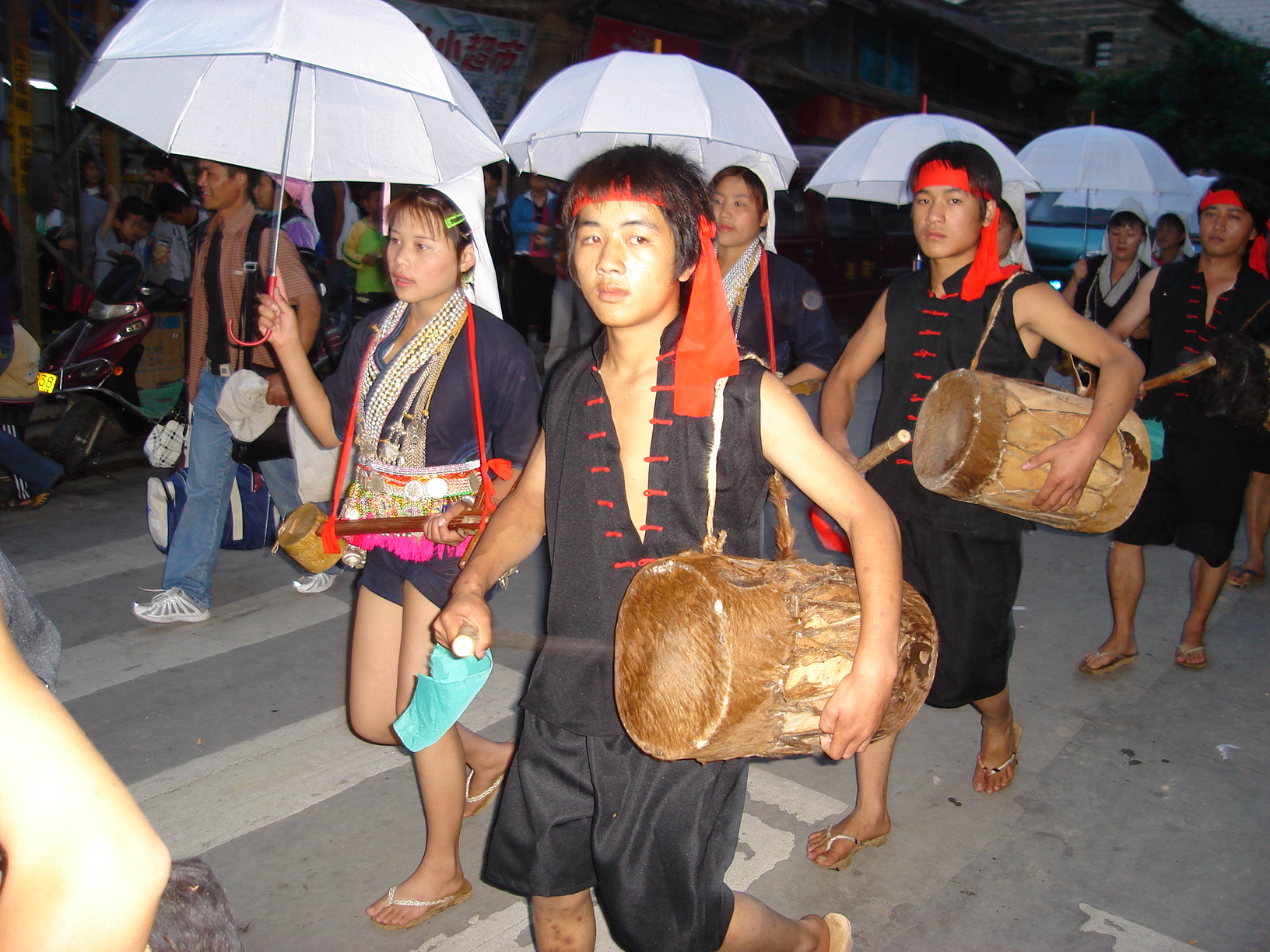 The sexiest and colorful Hani Yiche people in Yunnan - iNEWS