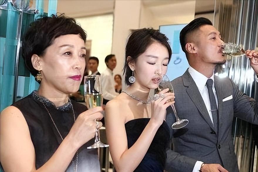 Zeng Zhiwei's sentence "I slept with her" completely tore apart the ...