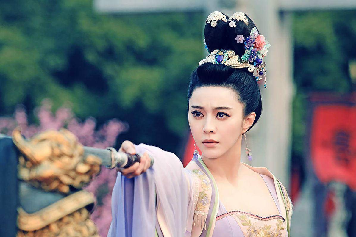 Why did Wu Zetian finally return the throne to the Li family? - iMedia