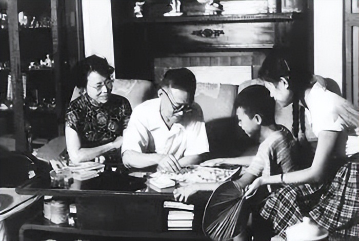 The only woman Ba Jin ever loved in his life - iNEWS