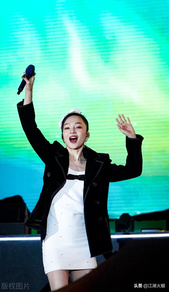 Gossip: Chen He Luo Yunxi Wu Qian Fan Chengcheng Zhou Dongyu Guo Biting ...
