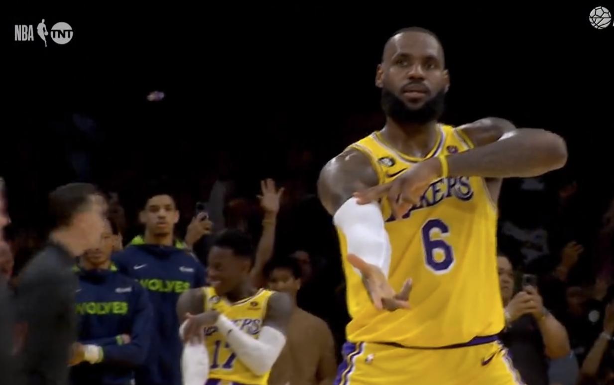 1.4 seconds lore, 0.1 seconds three free throws tied, Xiao Hei free ...
