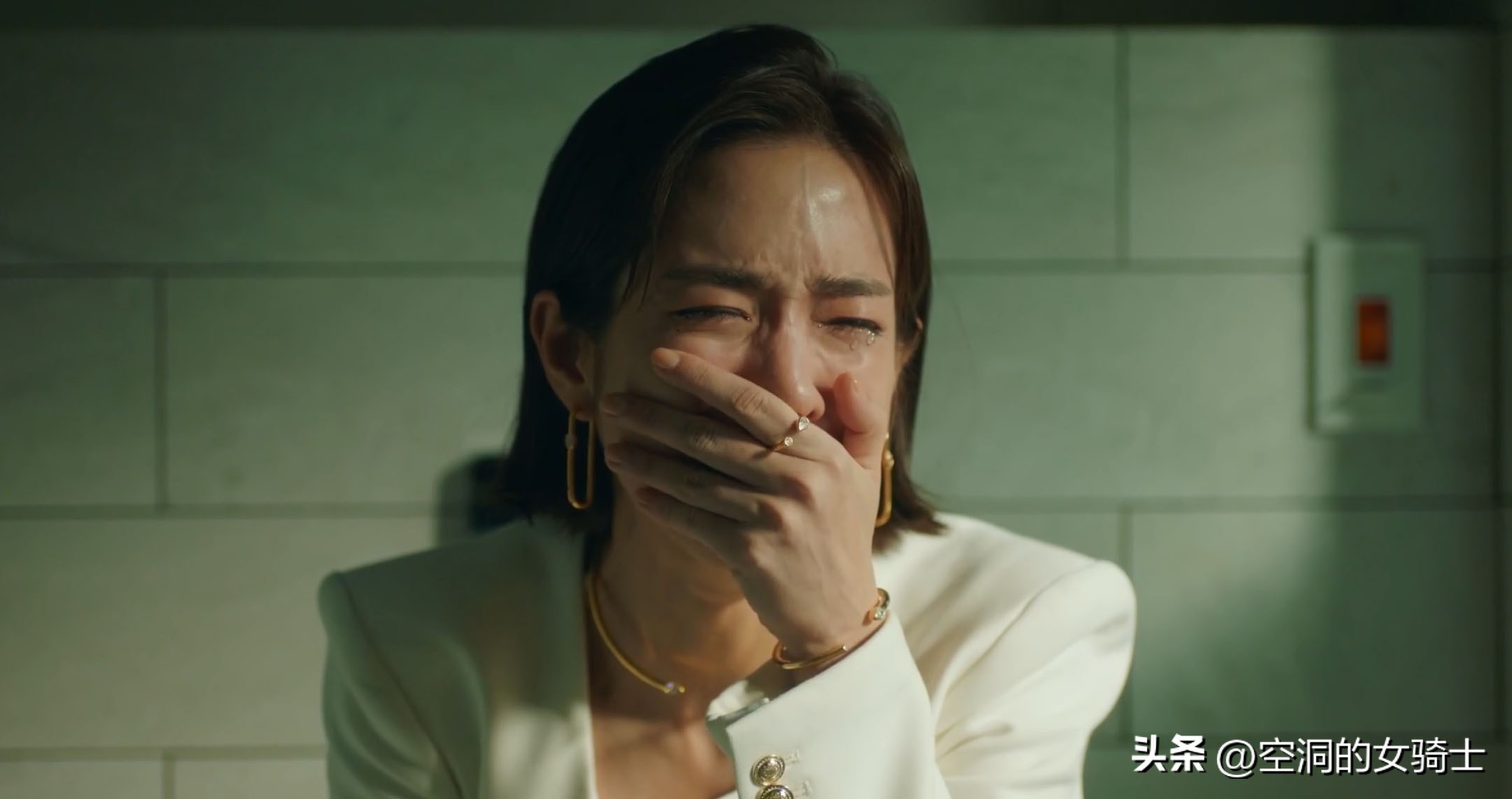 Xu Weining Jia Jingwen "She and Her She", cruel world, painful topic, Lin Chenxi - iNEWS