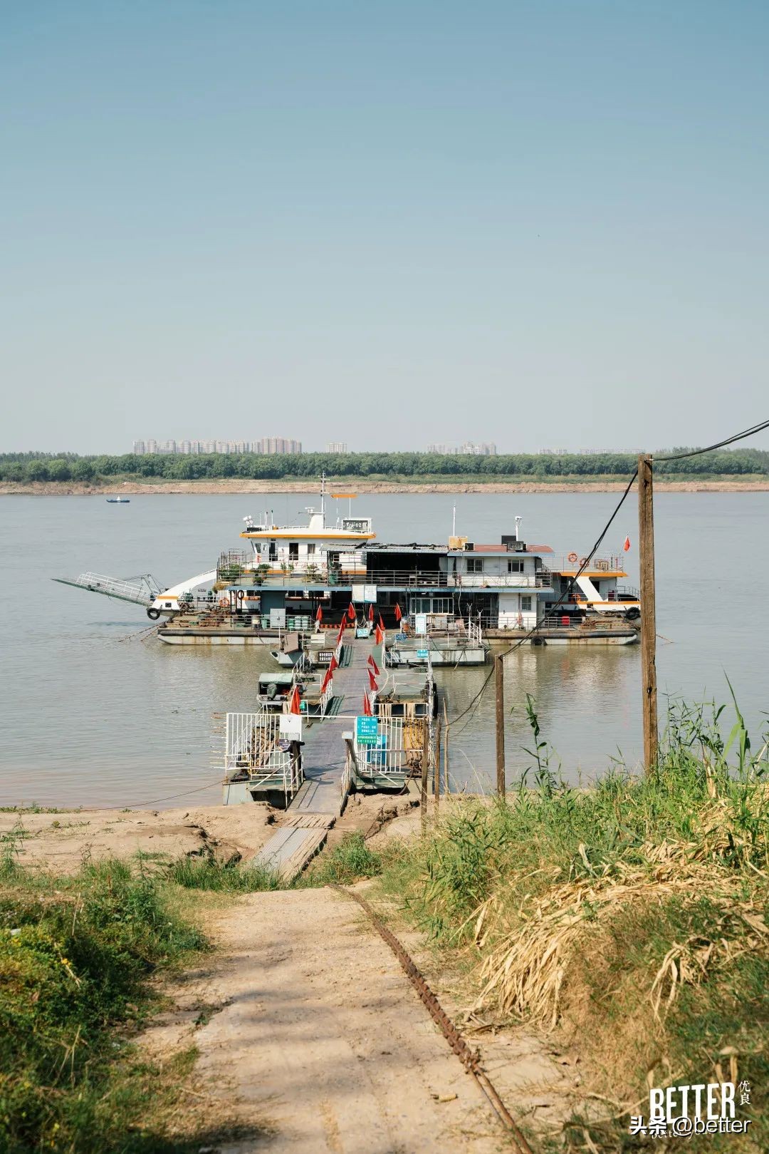 Qingshan Ferry, bound for the Sahara Desert, Wuhan Fenmo - iMedia