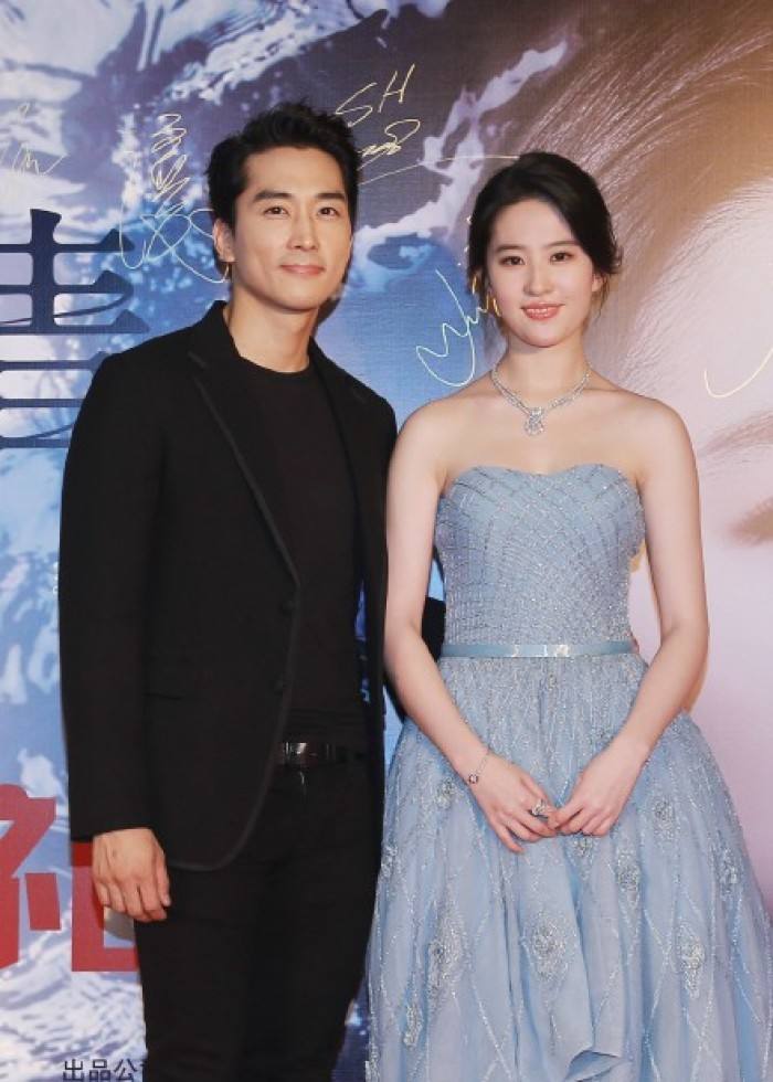 Why is 31-year-old Liu Yifei's relationship uncertain? - iNEWS
