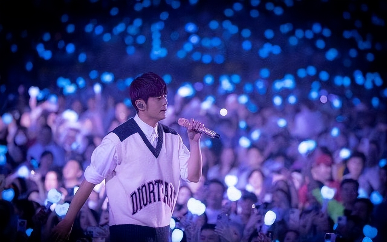 Jay Chou concert, 10,000 tickets next door sang 9,800, netizen: I can ...