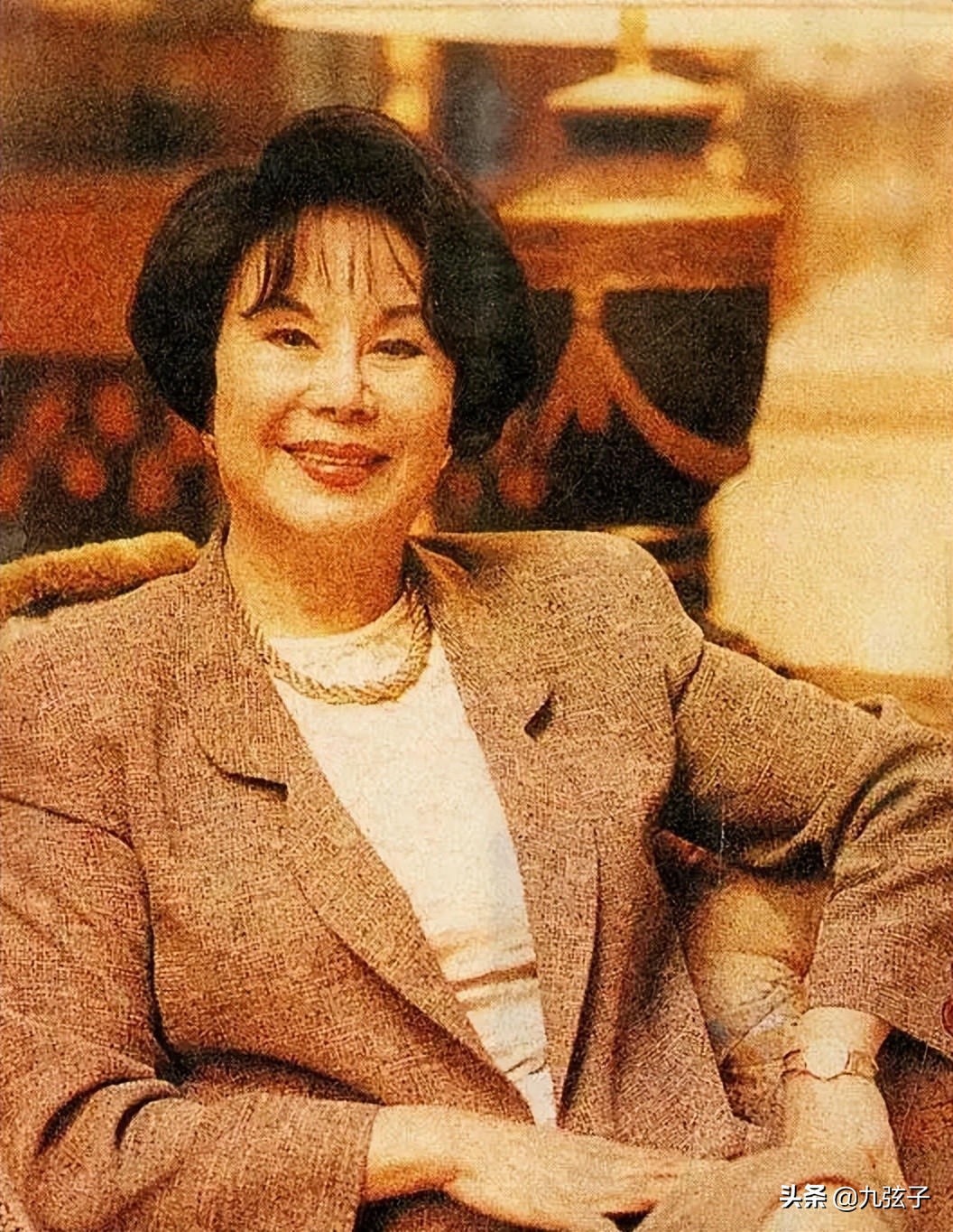 The road of love is bumpy, the first love of three marriages, Jackie ...