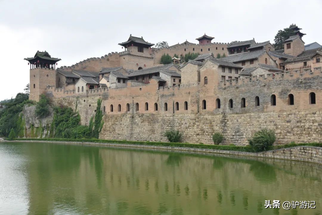 Treasure Shanxi, a 400-year-old castle with mountains and rivers ...