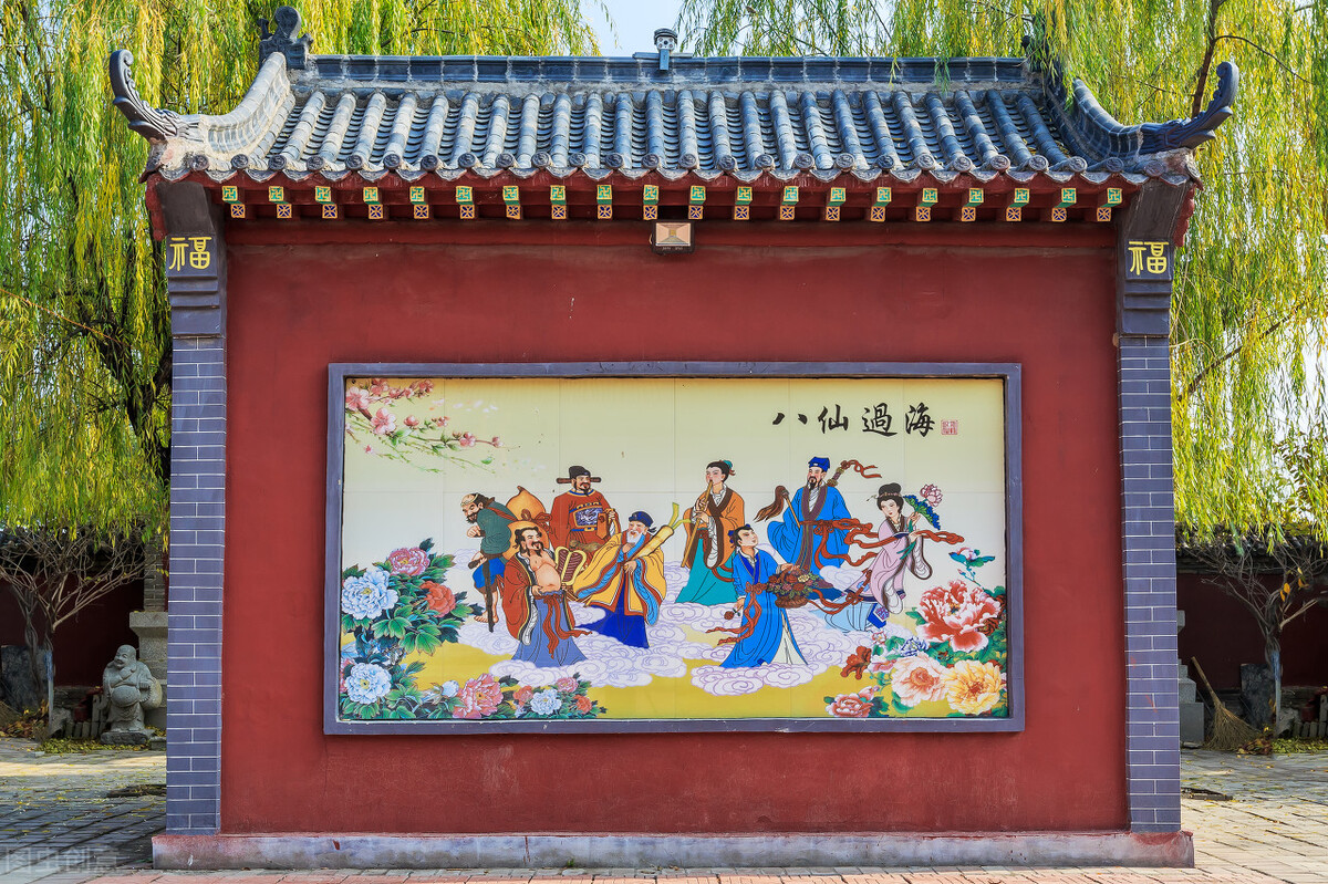 On the seventh day of March, He Xiangu's birthday, as the only woman ...