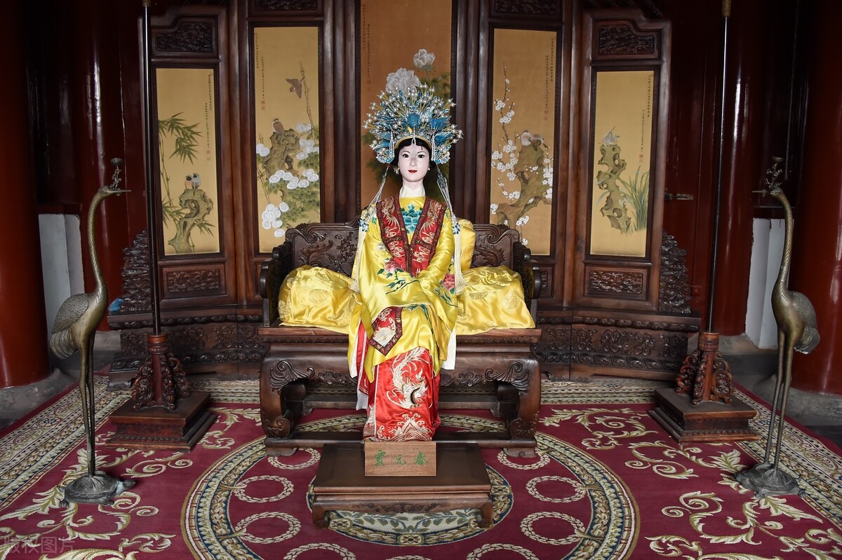 Yuanchun family visit - iNEWS