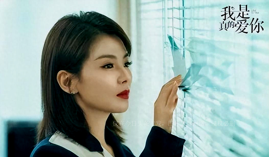 "Clown hands" are too detracting. These 7 actresses are all as ...