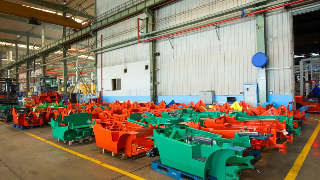 "New energy forklift: a good helper for environmental protection ...