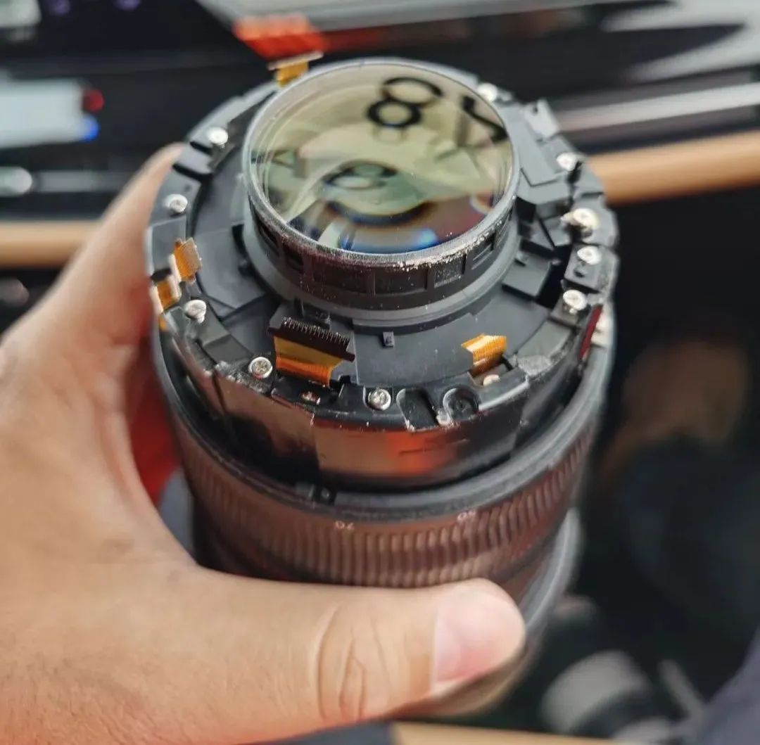 awful!R6 and 24-70 are crushed in two, is there any help? - iNEWS