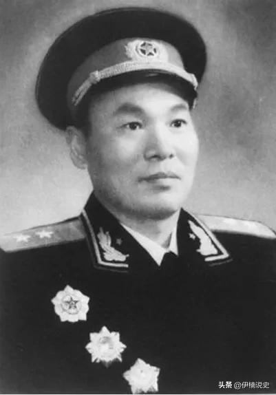 Han Xianchu and other three veterans came to visit Marshal Xu Xiangqian ...
