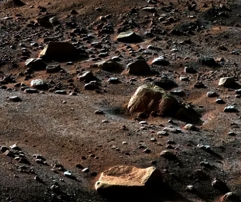 What is the mystery of the phenomenon of markings on the South Pole of ...