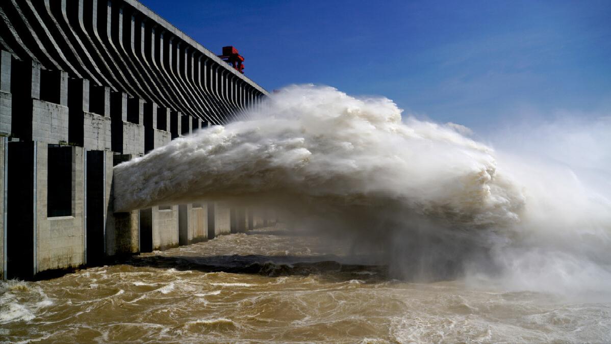 Incredible phenomenon of hydraulic jumps, why does water always jump ...