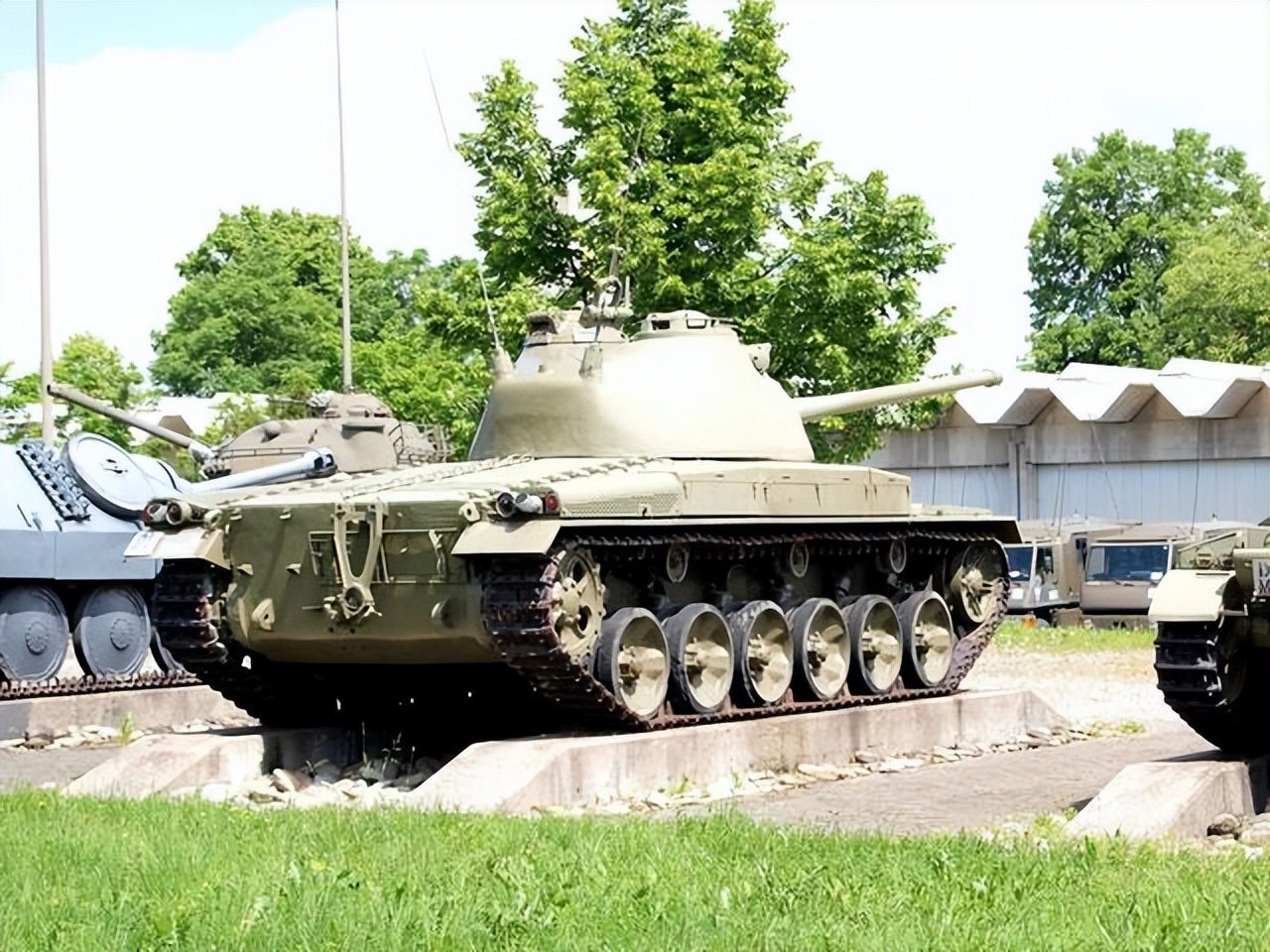 In order to seek the improvement of land combat equipment, Switzerland ...