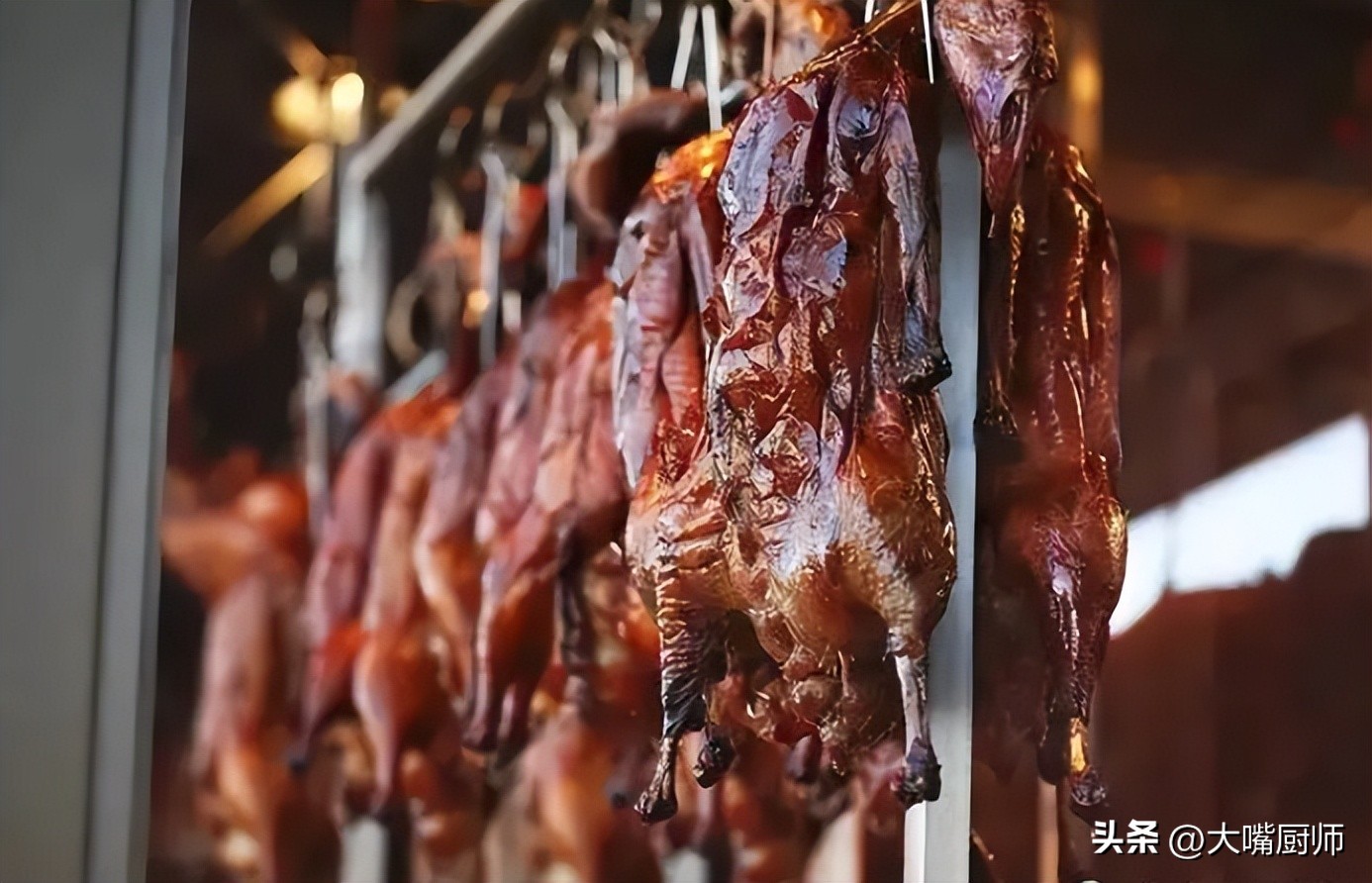 When eating out, order less of these 5 "dirty dishes". Chefs never cook ...