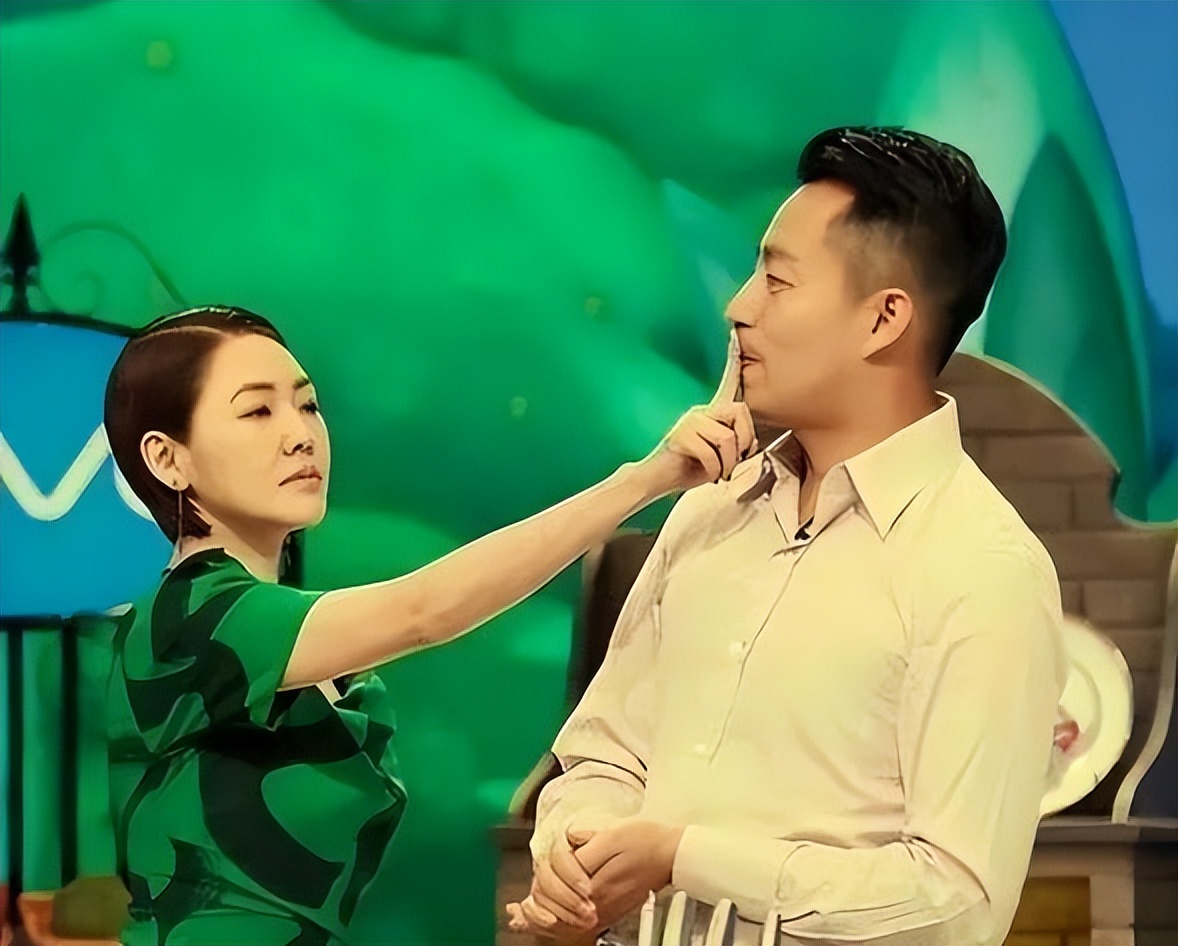 Xu Yajun has been involved in scandals all year round, and she was unmoved by Wang Xiaofei's ...