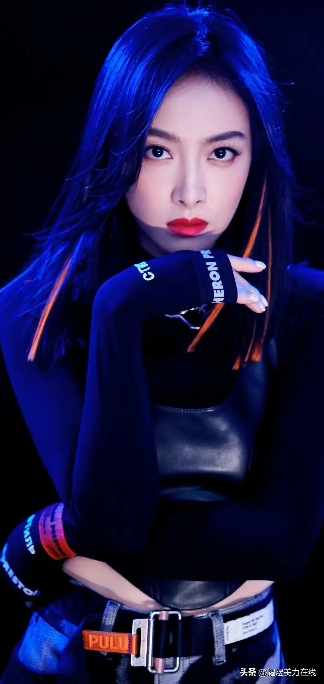 Song Qian's latest fashion blockbuster, stylish and stunning ...