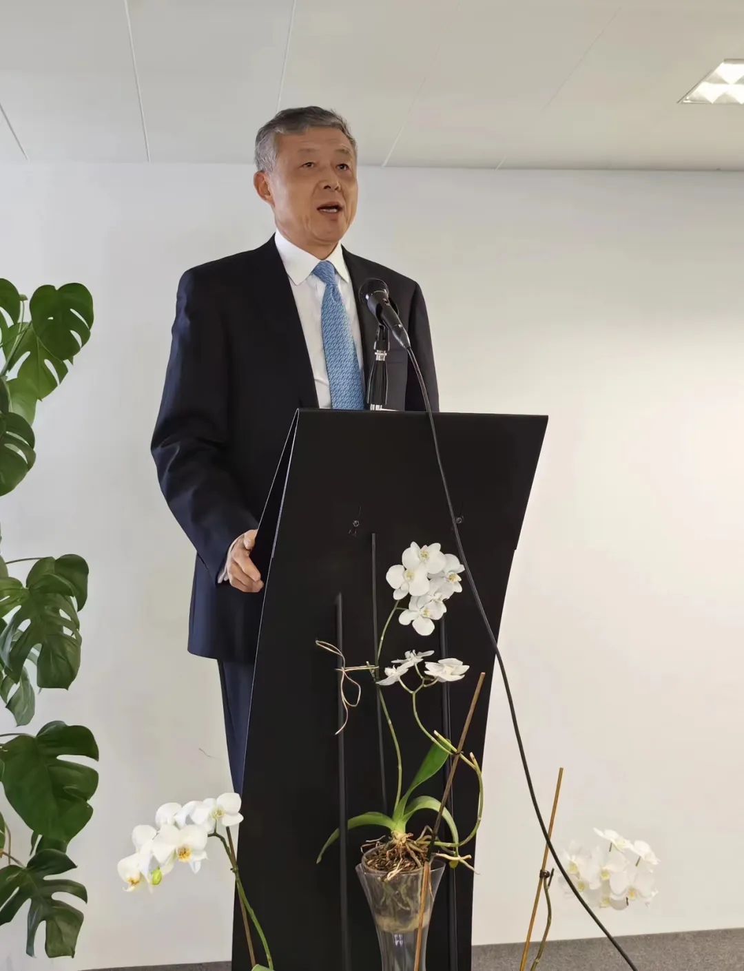Liu Xiaoming, a special expert of the China Forum, delivered a keynote ...