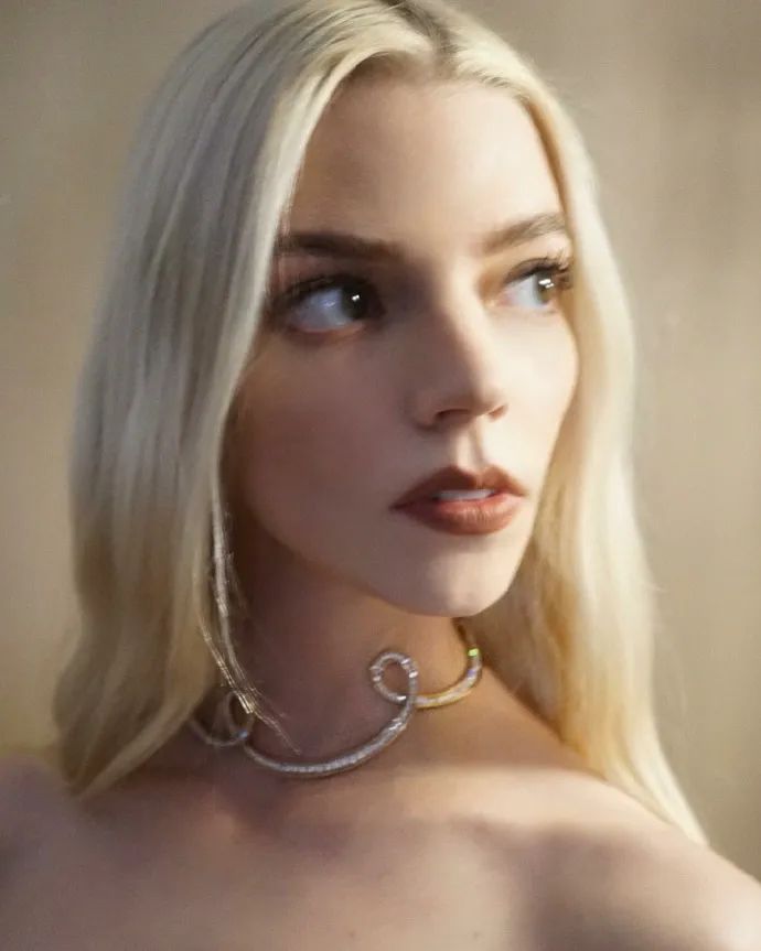 Anya Taylor-Joy's latest photo released, mixed race from four countries ...