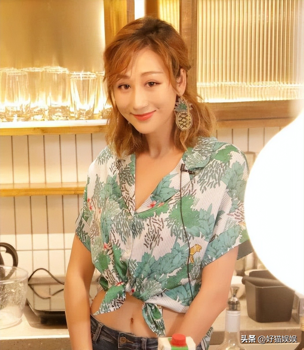 Lisa Jiang: Married to Chen Haomin, who is 16 years older, and had 4 ...