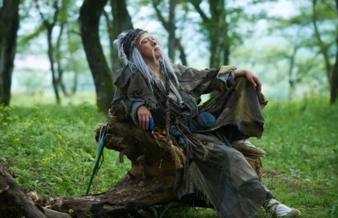 Shooting the Condor: The Road to Advancement of Master Hong Qigong, the ...