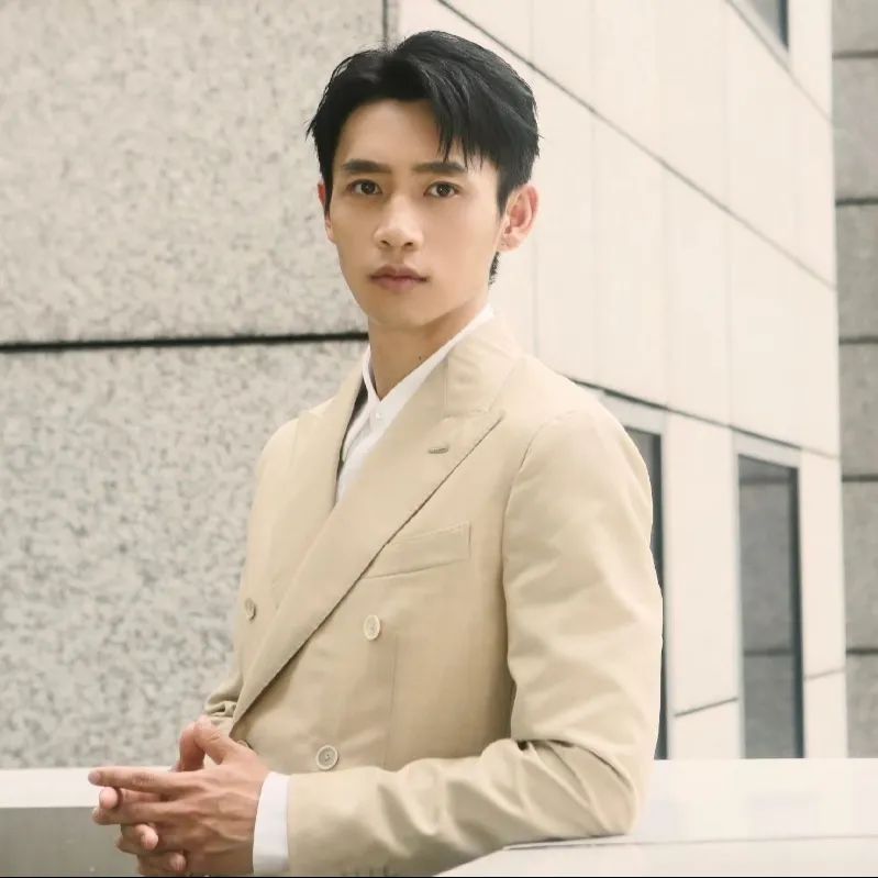 Little Gossip, Luo Yunxi, Xie Na, Zhu Yilong - iMedia