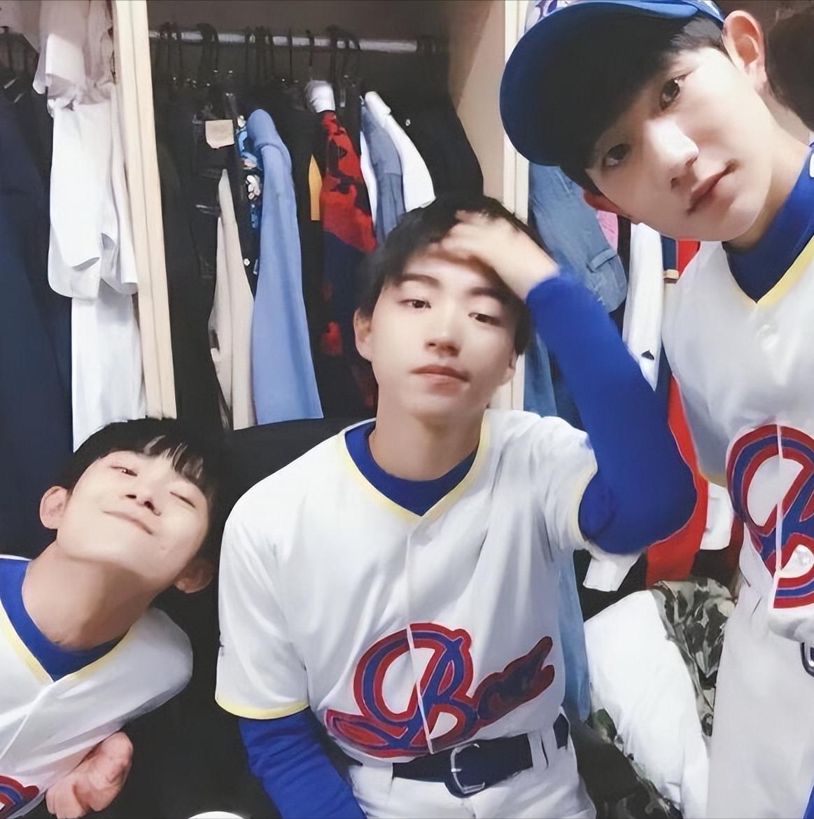 Wang Junkai, Wang Yuanqing, and Yi Yangqianxi's 22nd birthday, but it was revealed that they had ...