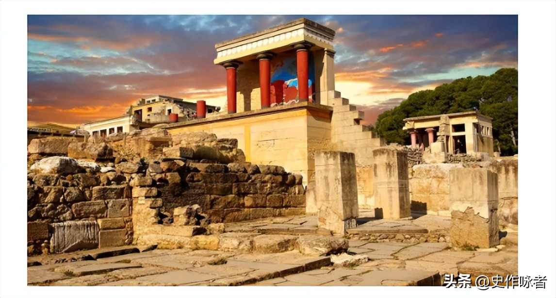 How is the development of Minoan culture reflected in its ancient ...