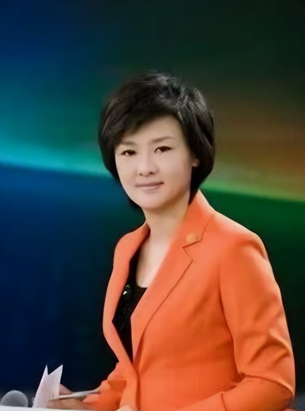 In the past, the famous CCTV hostess came and went freely on the stage ...