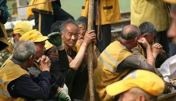 The construction workforce is aging seriously, with less than 10% of ...