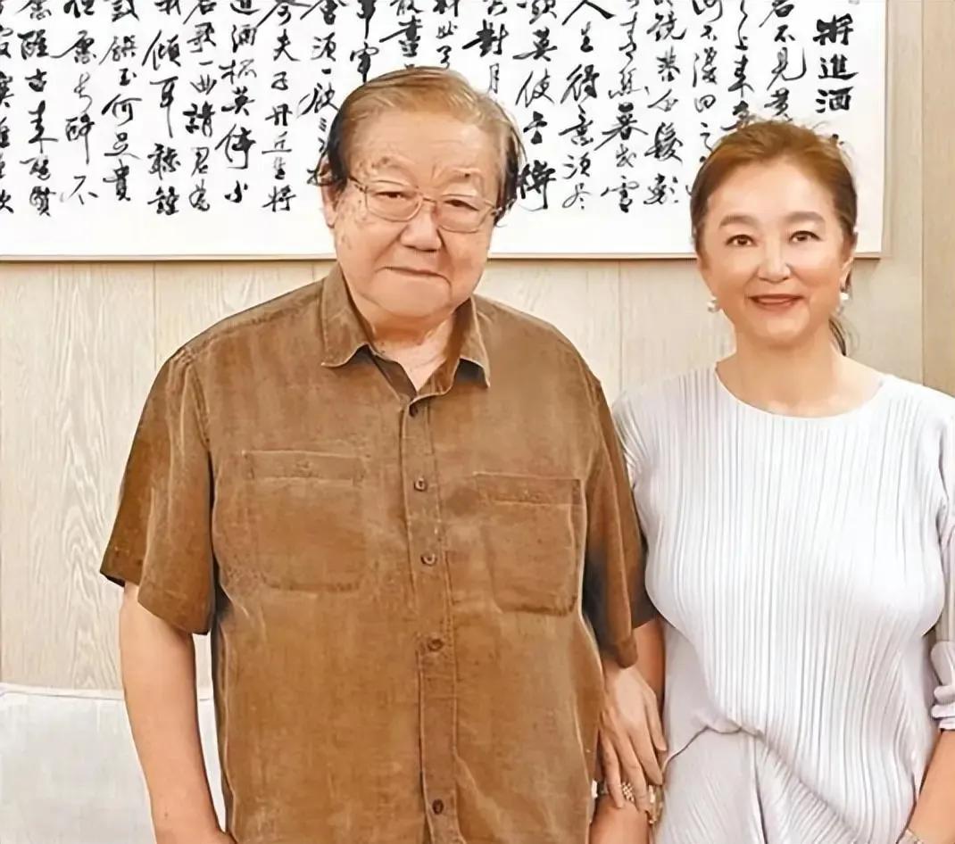 Brigitte Lin who doesn't wear underwear, lives with the beautiful Zhao ...