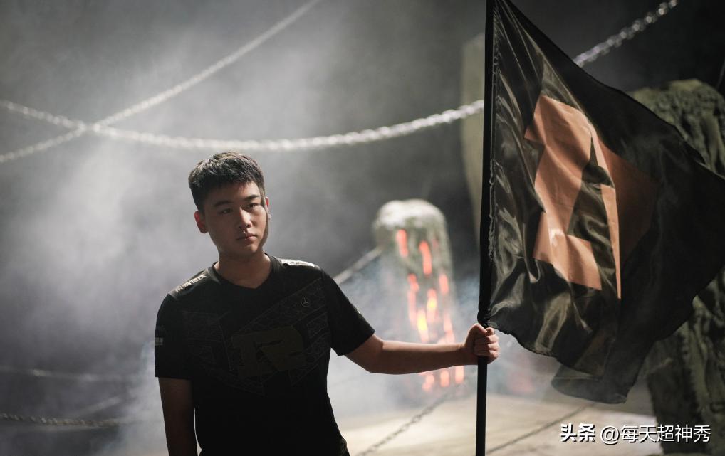 抵達S12比賽地，RNG美服戰績更新，Gala難尋敵手 - 資訊咖