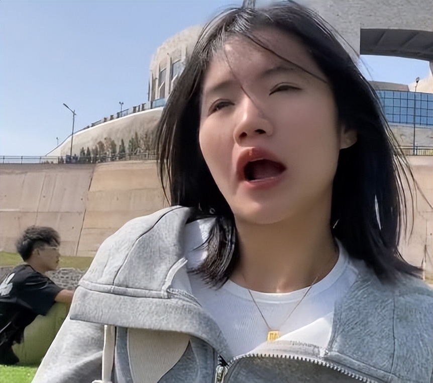 Li Leyou overturned? Self-made drinks waste money, Tucao Cui Jin is sick, netizen: gold ...