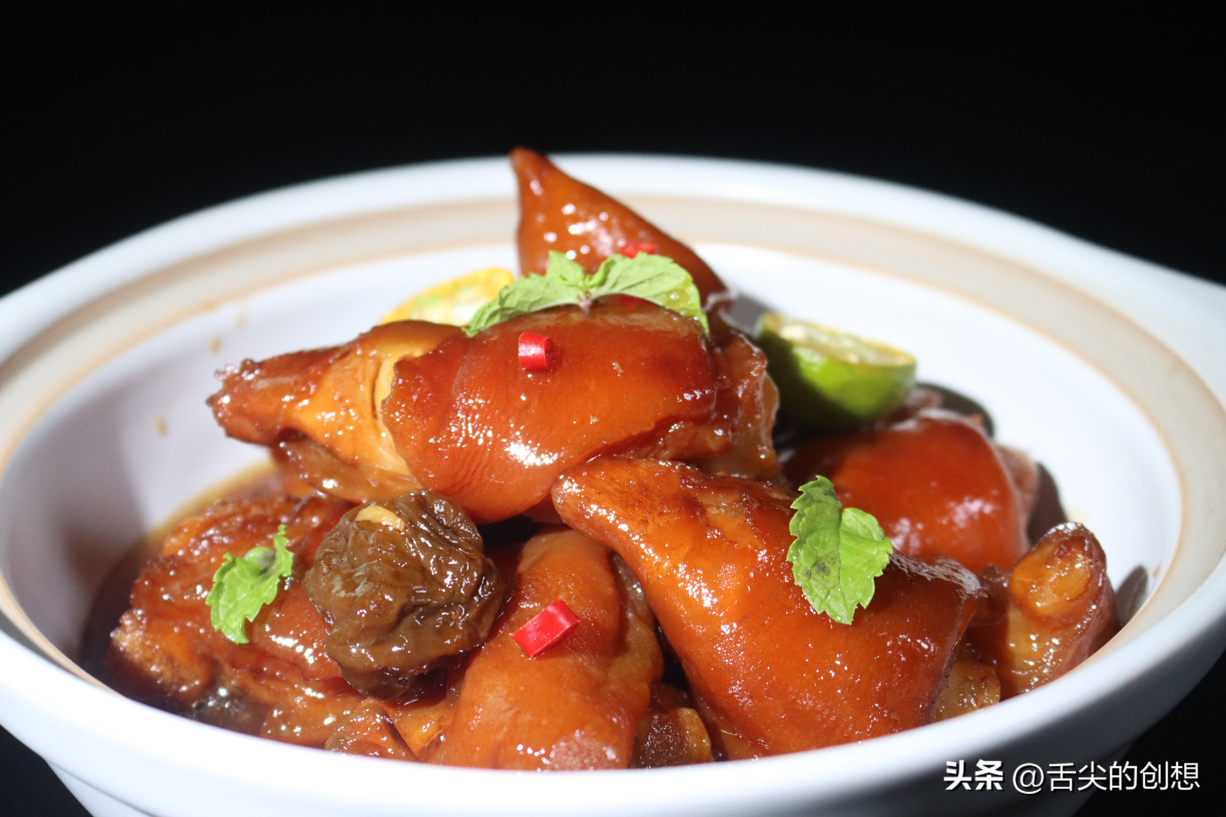 Five kinds of pig's feet dishes - iNEWS