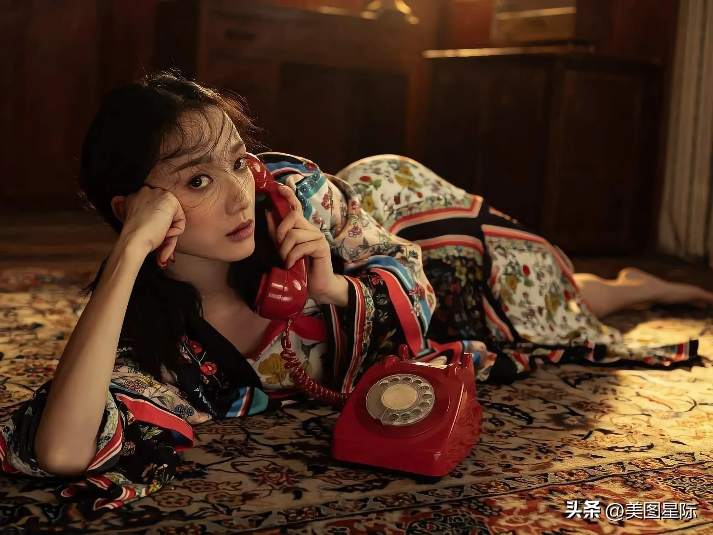 The protagonist of this issue—Wang Junxin, the 172nd issue of the celebrity stunning beauty ...