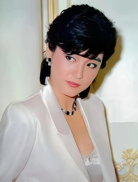 Look how beautiful Lin Qingxia was when she was young - iNEWS