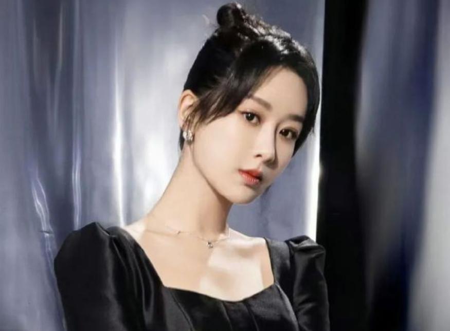 Yang Zi can't sit on the air-conditioning box, and Xiao Zhanshen's operation can be called a ...