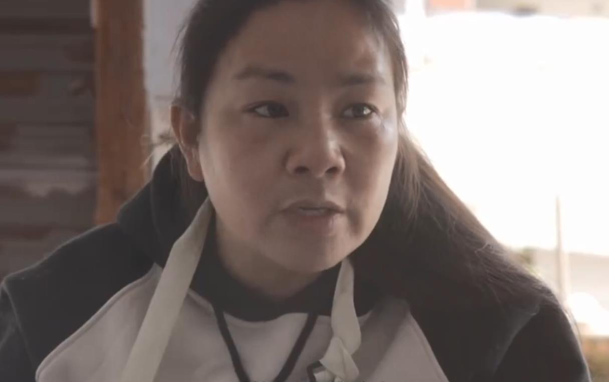 The prototype mother of "All or Nothing" was exposed to the body, her ...