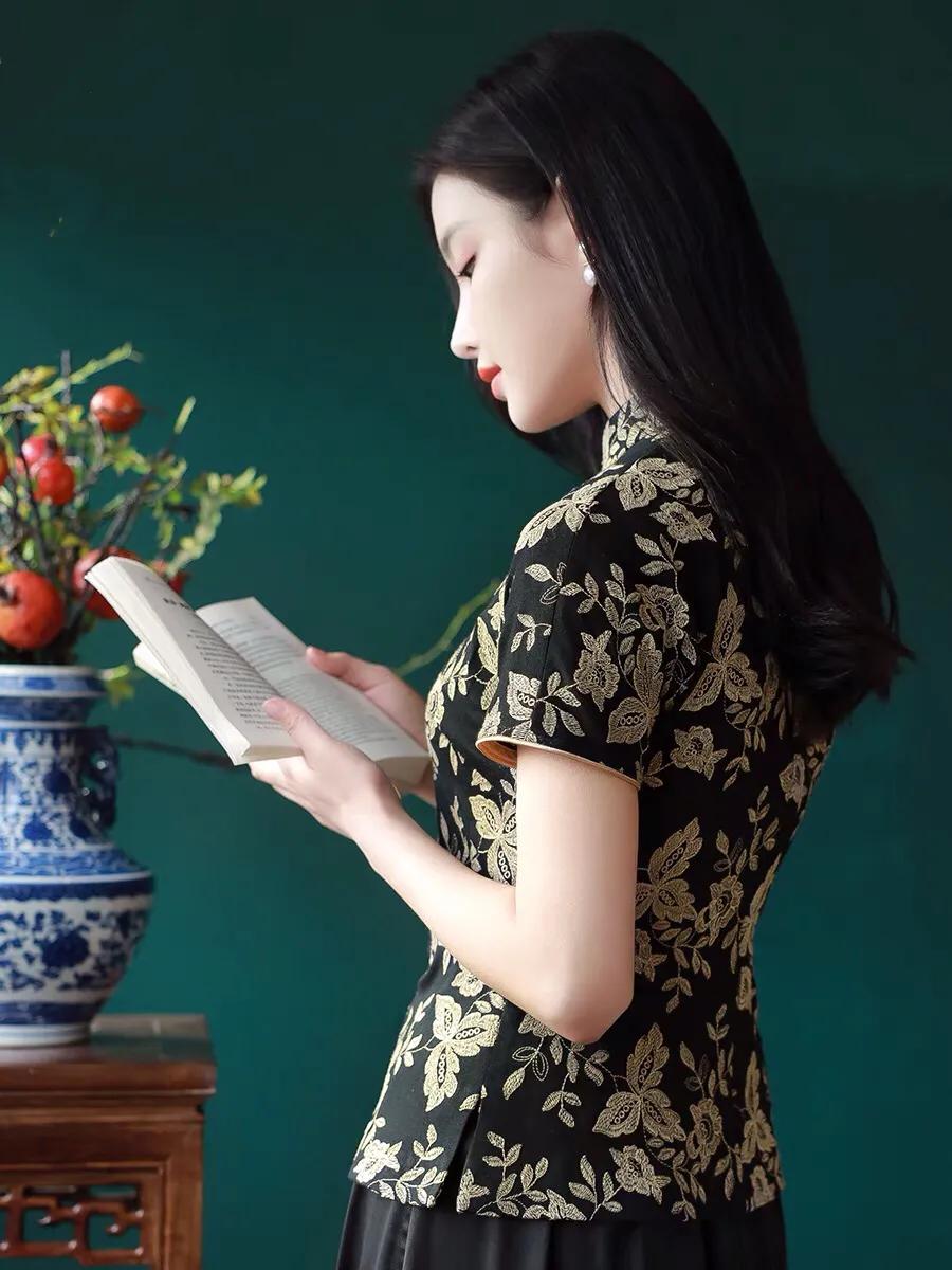 How to wear a cheongsam to avoid being misunderstood as a waiter? - iNEWS